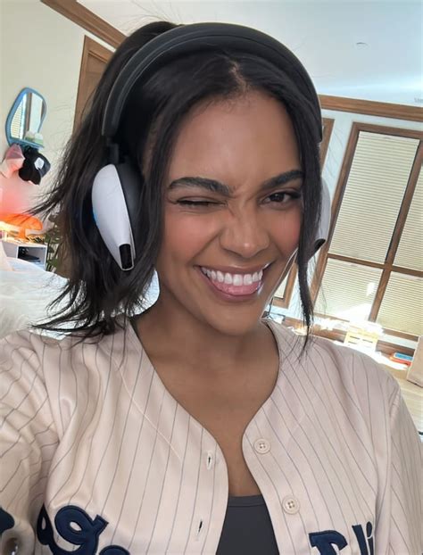 Shes So Pretty R Offlinetvgirls