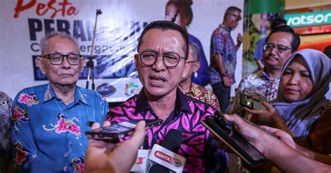 Be Gentlemen Vacate Your Seats Bersatu Rebels Told Rmalaysia