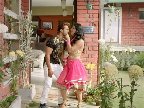 Khesari Lal Yadav And Priti New Romantic Bhojpuri Song Khiyaib