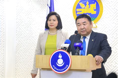 Д Ганбат Төөрөлдсөн олон гишүүнээ цэгцэлж үнэт зүйл үзэл баримтлал
