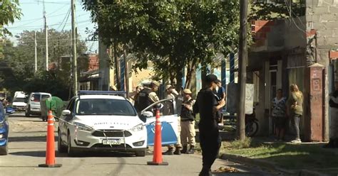 Feroz Balacera En Barrio Ludueña Acribillaron A Un Joven De 20 Años