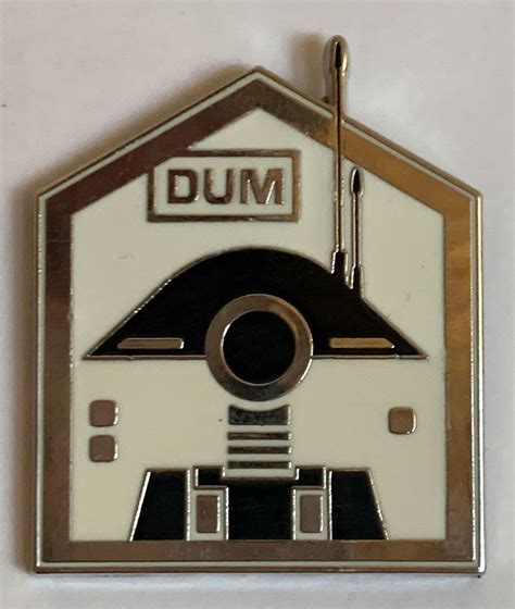 New Galaxys Edge Dum Pit Droid Droid Depot Mystery Pin Available Now