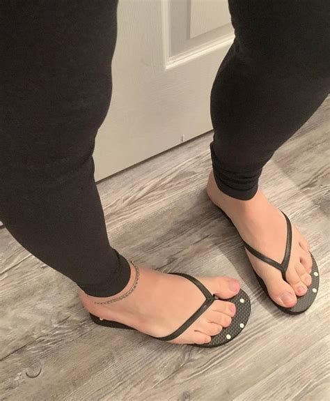 My Flip Flops By Evelynclaythorne3 On Deviantart