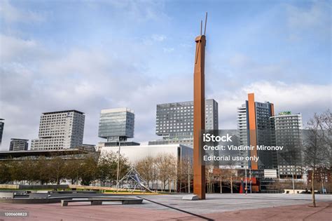 레오나르도 다빈치 광장 자연 과학 박물관 03012020 바르셀로나 스페인 카탈로니아 건물 외관에 대한 스톡 사진 및 기타