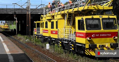 Pge Przejmuje Pkp Energetykę Za Bezcen