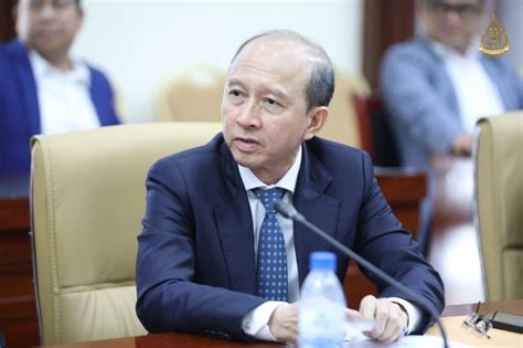 អ្នកឧកញ៉ា ហ៊ុន ឡាក់ ដឹកនាំប្រតិភូសមាគមឧកញ៉ាកម្ពុជា