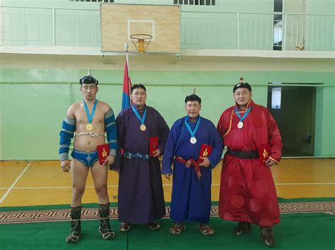 Ардчилсан шинэ ҮНДСЭН ХУУЛЬ батлагдсаны 32 жилийн ойд зориулсан Үндэсний бөхийн барилдаан