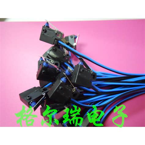 供原装omron欧姆龙 D2hw系列防水超小型带线常开型微动开关 虎窝淘