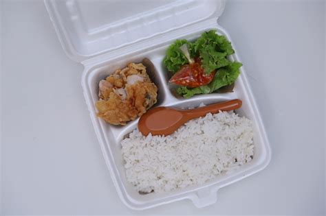 Kotak Makan Siang Di Kotak Styrofoam Foto Stok Unduh Gambar Sekarang