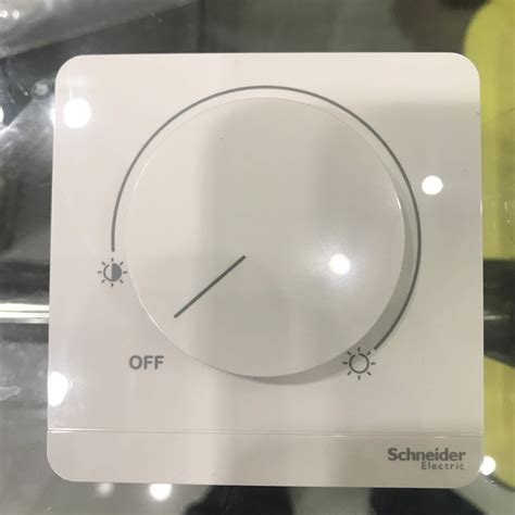 Các loại dimmer đèn Schneider có thể bạn chưa biết - Schneider Electric