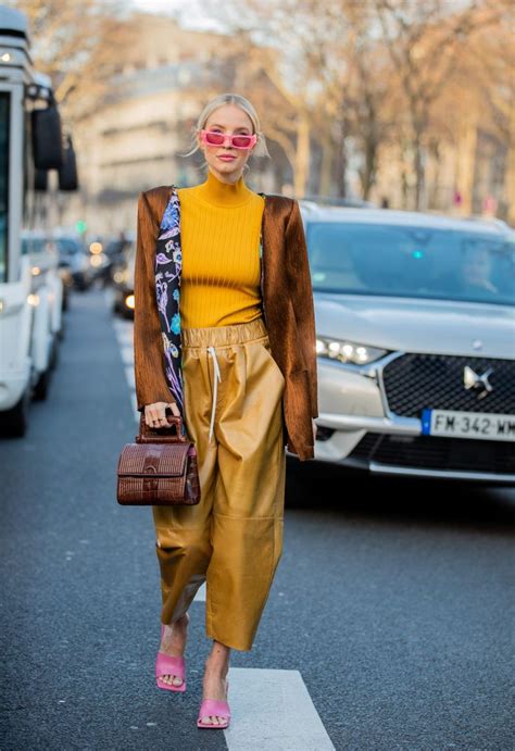 Что носят гости Недели высокой моды в Париже | Fashion week street ...