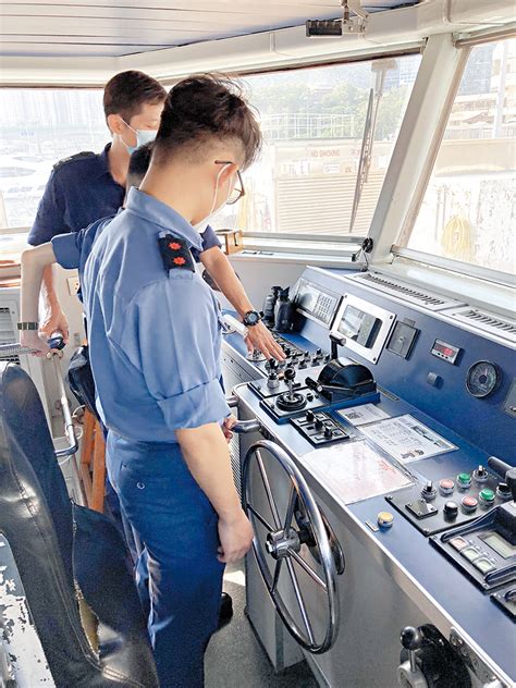 水警總區積極聯繫青少年