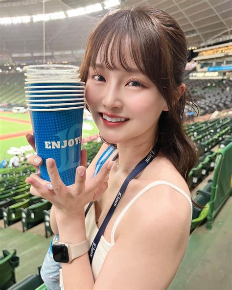 吉田恵美さんのインスタグラム写真 吉田恵美instagram「6連勝れおほーーーー🦁 さいこーーーー！！！！！！！」7月17日 22時