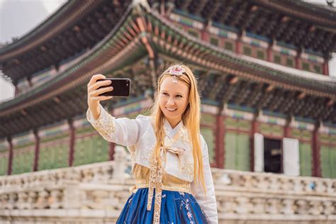 Oegugin Influencers Why Foreign Enthusiasts Of Korean Culture Miss The