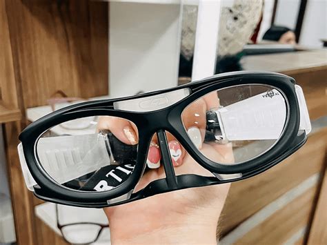 Cosmo Lens Importadora Óptica Dedicada Al Cuidado De La Salud Visual