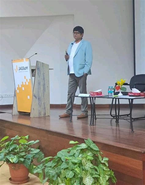 Swaraj Gawande On Linkedin Retailmarketing Lifestyle Guestlecture Jagsom Marketinginsights