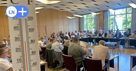 Bad Schwartau Wiebke Zweig Cdu Bleibt Stadtpräsidentin