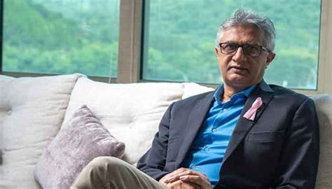 Accountability Court Allows Dr Faisal Sultan To Examine Imran Khan