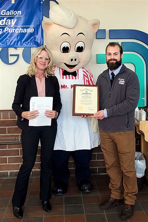 Iversons Piggly Wiggly Receives Exemplary Award For Diverse And