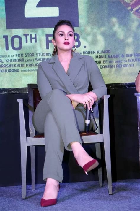 Pin By Badri Nath On Huma Bollywood Actress Hot Photos Indian Actress Hot Pics Indian