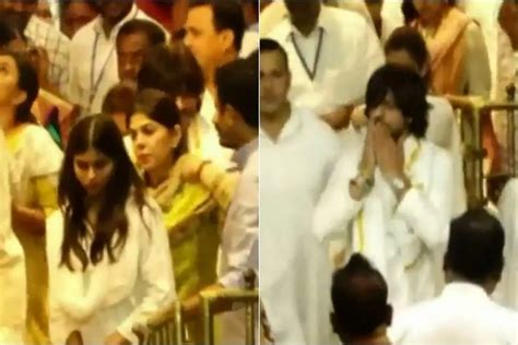 Shah Rukh Khan Suhana Khan And Nayanthara Worship At Tirupati Temple