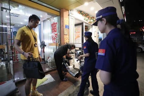 持续夜查！厦门多部门联合整改电动自行车违规停放澎湃号·政务澎湃新闻 The Paper