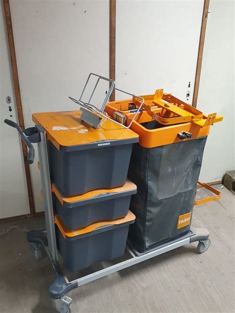 Taski Schoonmaak Kar Trolley Tweedehandsmaterialen