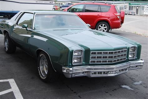 Dinosaur Greens 1977 Chevrolet Monte Carlo Dailyturismo