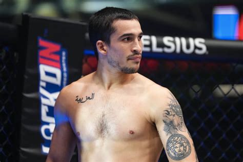 Muhammad Ali S Mma Star Grandson Opens Door To Boxing Switch After