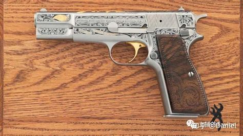 勃朗宁大威力半自动手枪 M1935 知乎