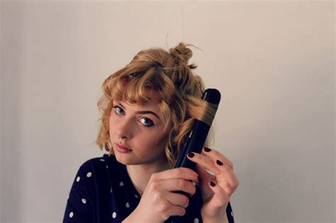 How To 80s Ragdoll Curls — Oh So India Charlotte