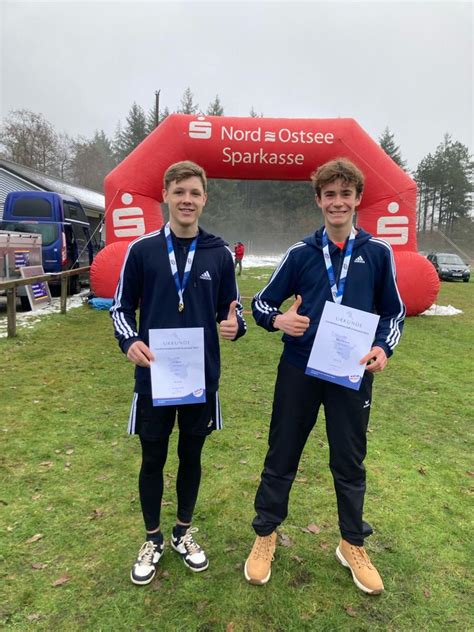 Doppelerfolg Bei Der LM Crosslauf PSV Eutin