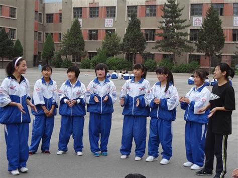 学生处赴青海省民和县高级中学开展中国扶贫基金会新长城跑完全程助学活动 西安科技大学学生工作部处武装部