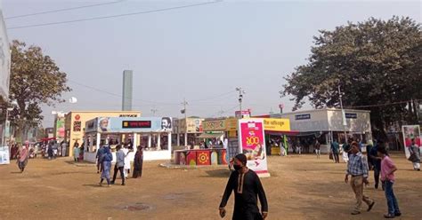 একুশের সকালে খুললো বইমেলার দ্বার দর্শনার্থীর জন্য অপেক্ষা