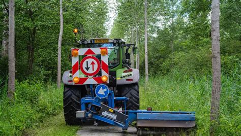 How To Mow A Checkerboard Pattern In Your Lawn