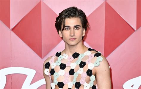 Hogwarts Legacy Voice Actor Speaks Out Against Transphobia Following