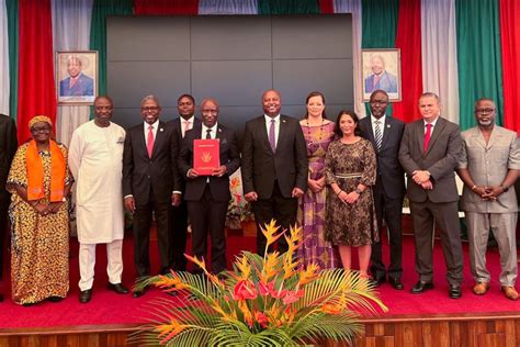 Les Nations Unies Et Le Gouvernement Du Burundi Signent Le Nouveau Plan