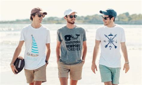 7 Inspirasi Outfit Ke Pantai Untuk Hijaber Seruni Id