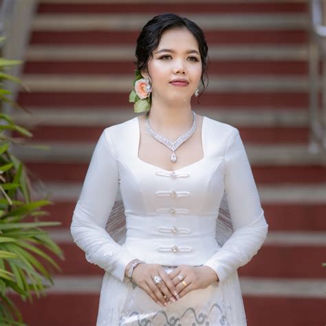 Designer Htoo Mon Aye Youtube