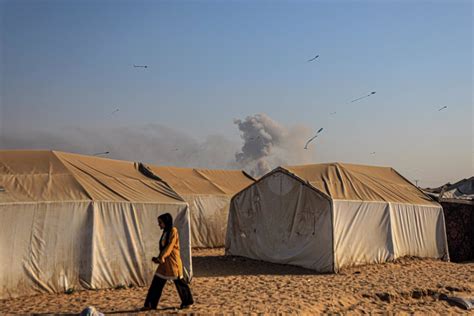 Las Autoridades De Gaza Elevan A Más De 37 800 Los Muertos Y A Casi 86