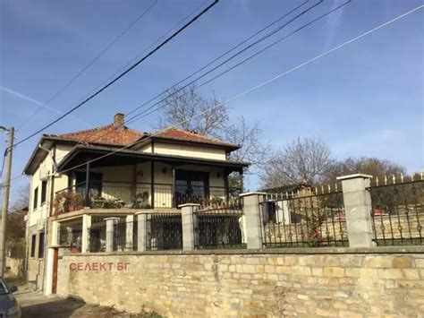 Просторна реновирана къща с 3 спални с Славейково Област Габрово