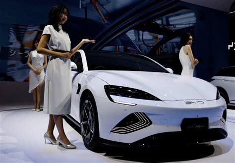 Chinas Byd Surpasses Elon Musks Tesla To Become Worlds Leading