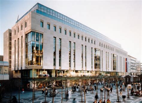 Peek And Cloppenburg Setzt Auf Oracle Cloud Für Filialprozesse