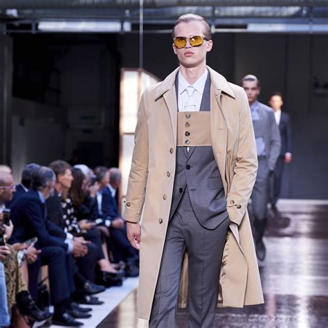 About Riccardo Tisci Modernizing Burberry Niood