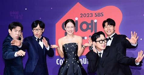 Sbs연예대상 런닝맨 올해의 프로그램상유재석 내년에 정상 탈환
