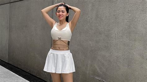 Rachel Vennya Pakai Busana Terbuka Tato Di Pinggang Curi Perhatian Foto Liputan