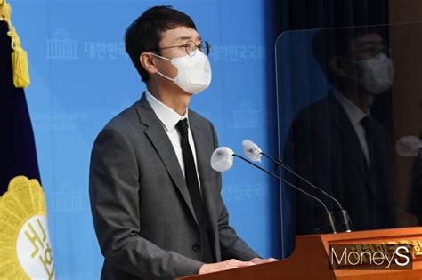 머니s포토 국민의힘 김웅 고발사주 의혹 기자회견 머니s