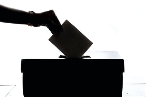 新北市議長蔣根煌兒遭檢舉！涉違反選罷法 檢調發動搜索 社會 Nownews今日新聞