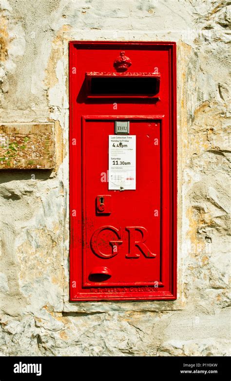 Gr Post Box Hi Res Stock Photography And Images Alamy