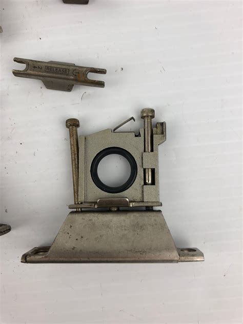 Smc Ac30 03 X2121 Filter Regulator Assembly Brackets Metal Logics Inc